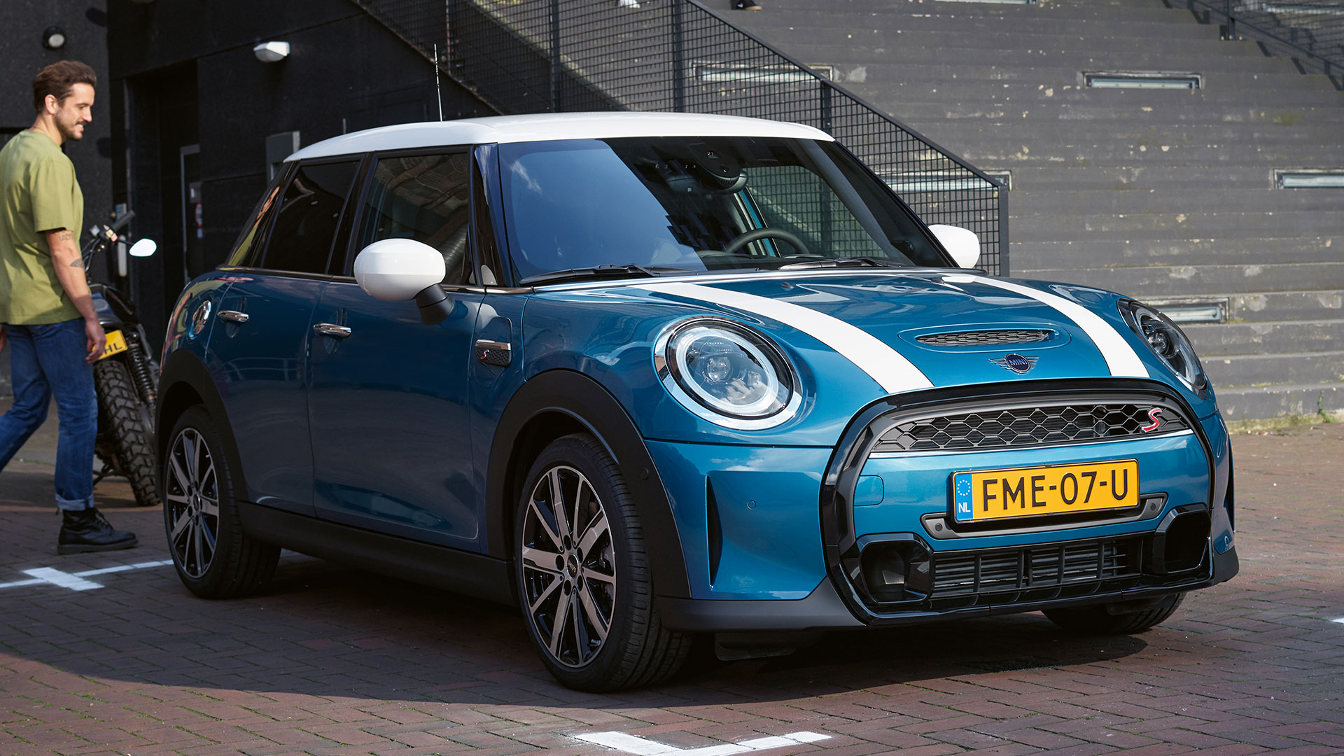 MINI 5-DOOR HATCH | MINI.MU